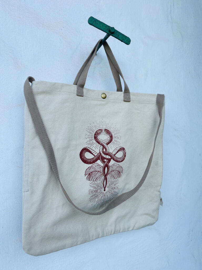Snake Wisdom Bag Beige - Tropia Art